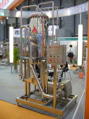 Cina La macchina automatica 3000BPH di degassificazione sotto vuoto si è applicata al sistema del ciclo di refrigerazione in vendita