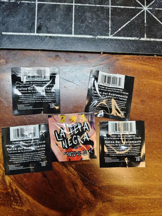 Close-up of Herbal Maka Shen Huang Jing Supplement capsules