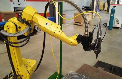 China 3D Robot Fiber Laser Cutting Machine for sale