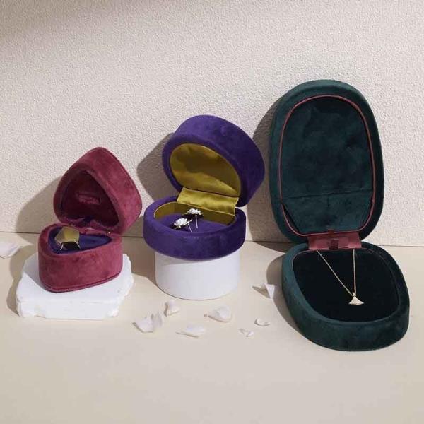 Quality Rich Suede Velvet Jewellery Box Custom For Wedding Day Women Engagement for sale