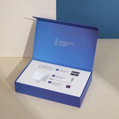 China Customized Clamshell Rigid Box Eco Friendly Electronics Packaging With Magnetic Closure for sale