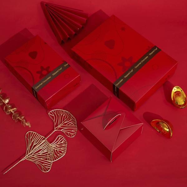 Quality Handmade Red Small Gift Packaging Box With Foldable Base Lid And Handle for sale