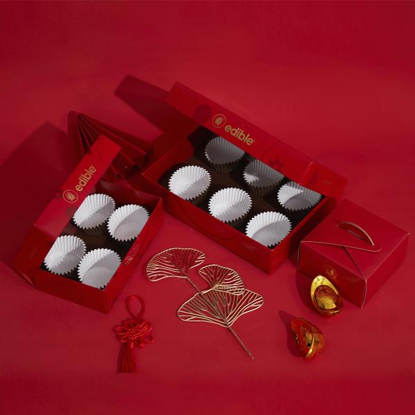 Quality Handmade Red Small Gift Packaging Box With Foldable Base Lid And Handle for sale