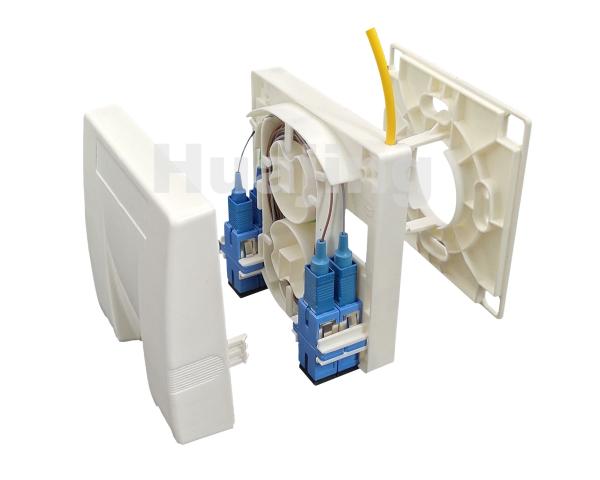 Quality Compact FTTH Optical Fiber Panel With 4 SC Adapter Interfaces for sale