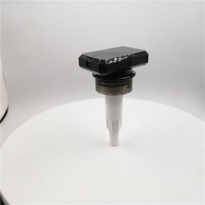 Cina Varia chiusura del volume 33/410 4cc Matte Black Soap Pump Smooth in vendita