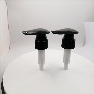 中国 シャンプーのびんのための滑らかな閉鎖33mmの3.5cc石鹸ディスペンサーの黒ポンプ 販売のため