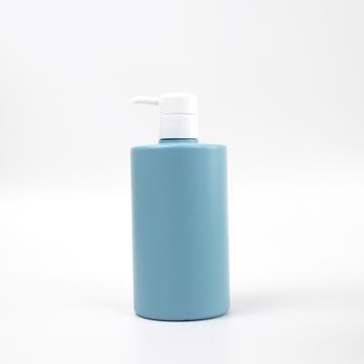 Cina bottiglie di plastica vuote cosmetiche della bottiglia per il latte del corpo del lavaggio della mano della bottiglia dell'HDPE 500ml per sciampo ed il balsamo in vendita