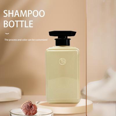 Cina Stampa di chiara bottiglia quadrata vuota della pompa della lozione dell'ANIMALE DOMESTICO 500ml per le bottiglie del balsamo e dello sciampo in vendita