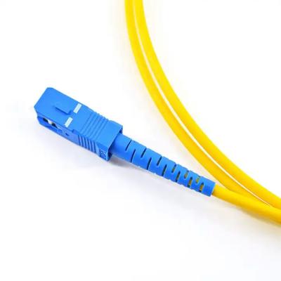 Cina Jumper a fibra ottica per interni Simplex Singlemode LC a SC Cordone di patch a fibra a bassa perdita di inserimento in vendita