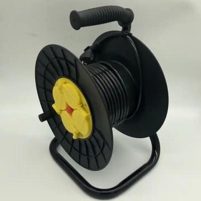 Cina Tambo di cavi di plastica indissolubile, leggero, vuoto, a bobina di cavi, con avvolgente di 235 mm in vendita