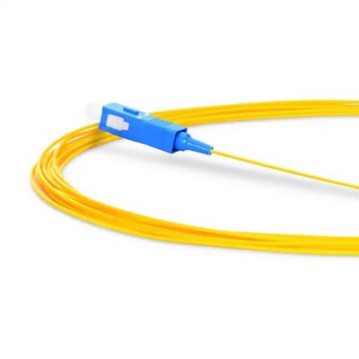 Cina SC/APC-SC/UPC FCAPC/LCUPC Simplex 9/125 0,9 mm 2,0 mm 3,0 mm Cordone di patch in fibra ottica esterna in vendita