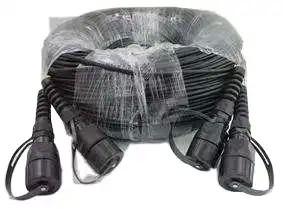 Cina Ip67 Cordone di patch in fibra ottica esterna 2c 4c 8c 12c 24 Cordone di patch in fibra Mpo blindato in vendita