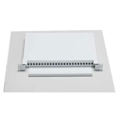 Cina FTTH ODF Fiber Optic Patch Panel 24/12 Core Sc/LC/FC/St Connector Fix / Pulling Type in vendita