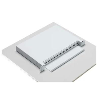 Cina FTTH ODF Fiber Optic Patch Panel 24/12 Core Sc/LC/FC/St Connector Fix / Pulling Type in vendita