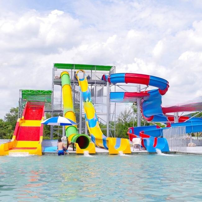 Swimming Pool Speed Slide Fiberglass Water Park Equipment