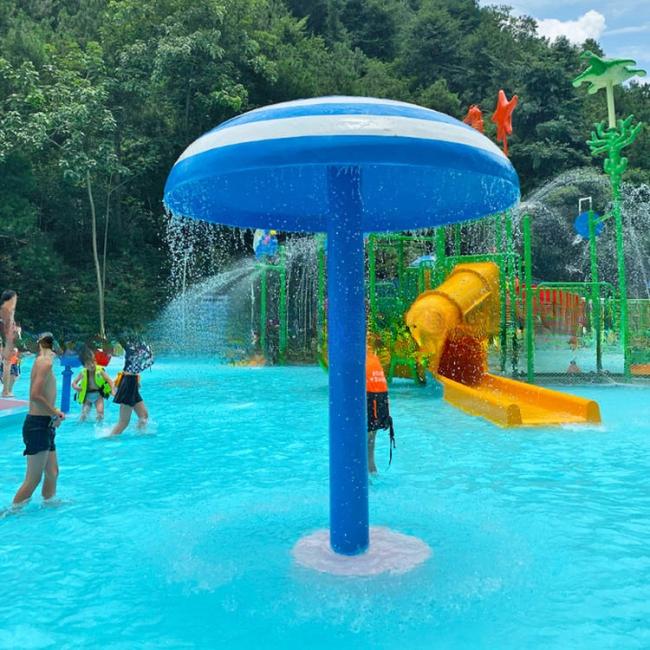 Interesting Water Park Playground with Small Water Games