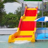 Quality Length 28m Family Fun Water Slide Wide Water Slide Customizable for sale