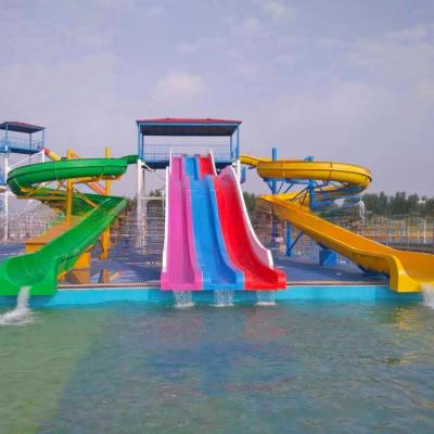 Cina Anti-statico arcobaleno colorato scivolo d'acqua per adulti con certificazione SGS in vendita