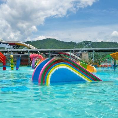 Cina Fibra di vetro antistatica scivolo d'acqua arcobaleno piscina parco acquatico in vendita
