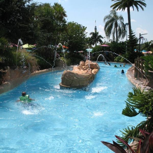Colourful Customizable Lazy River At Water Park Outdoor Playground