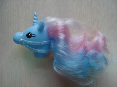 China Custom cartoon plastic mini rainbow horse toy for sale