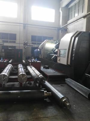 China HRC 58-62 Hardness Embossing Roller with Custom Embossed Design and Anti-corrosive Plating for Durable Performance for sale