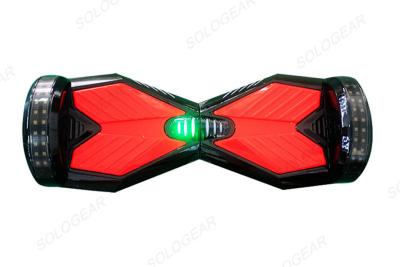 Cina Colori differenti del motorino dell'equilibrio del motorino E dell'equilibrio della luce del LED e di BT due motori per il fan di sport o come i giocattoli o regali in vendita