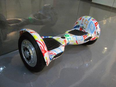 Cina 2 a 10 pollici gonfiabili spingono il motorino d'equilibratura di auto mini per la ricreazione privata a casa in vendita