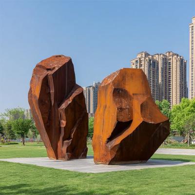 China Rust Metal Garden Sculpture Outdoor Yard Decor Art Statue For Lawn for sale