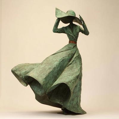 China Elegant Woman Patina Figure Statue Artistic Decor for Hotel and Office Interior for sale