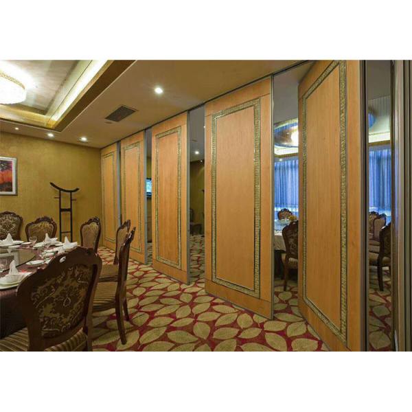 6061-T6 Profiles / Q235 Steel Frame Partition Folding Wall Durable Construction