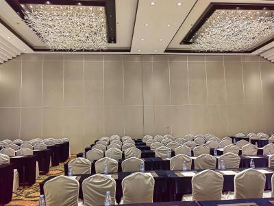 China MDF Soundproofing Movable Folding Partition For Office Hotel for sale