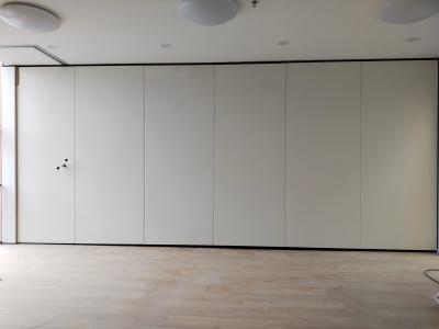 China MDF Soundproofing Movable Folding Partition For Office Hotel for sale