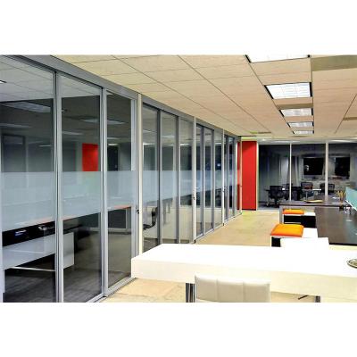 China Interior Soundproof Office Partitions Single Glazed With Shutter for sale