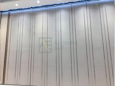 Cina Parete divisoria in vetro temperato a doppio vetro con installazione modulare per uffici e sale conferenze in vendita