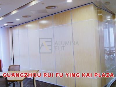 China Movable Partition Wall with 800N Sealing Power and 40N/m Magnetic Attraction for Up to 4.5M Height for sale