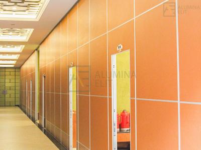 China Operable Partition Wall with Up to 18M Height 6061-T6 Profile and Q235 Steel Frame for Banquet Halls（For commercial use） for sale