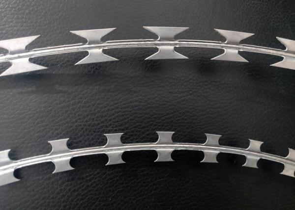 Quality Bto-11 Bto-22 Galvanized Razor Barbed Wire 960mm Diameter Militaty for sale