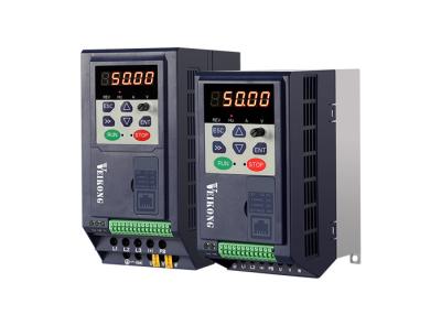 China Impulsión variable de la frecuencia del control de vector mini 0.75KW 1.5KW VFD para la bomba de agua en venta