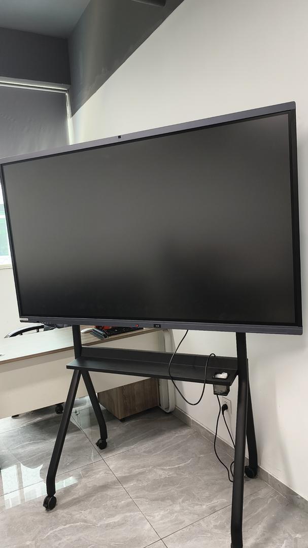 110-inch conference classroom integrated touch screen 350cd/M2 brightness different foot sliding
