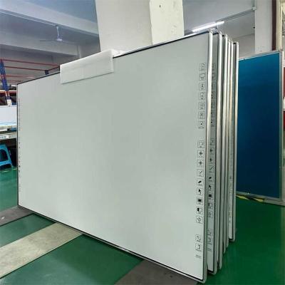 Cina Tavola interattiva da 83 pollici con CPU opzionale I3/i5/i7/i9 10 punti 60 milioni di tocchi Risoluzione 3840*2160 in vendita