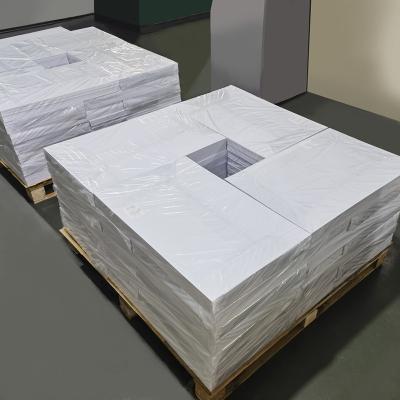 China Tarjeta de seguridad social laminada de alta durabilidad con una relación de contracción por calor ≤ 10% y un punto de ablandamiento Vicat de 72 ± 2 C en venta