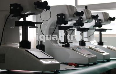 China Motorized Dial Gauge Brinell Rockwell Vickers Universal Hardness Testing Machine for Alloy Steel for sale
