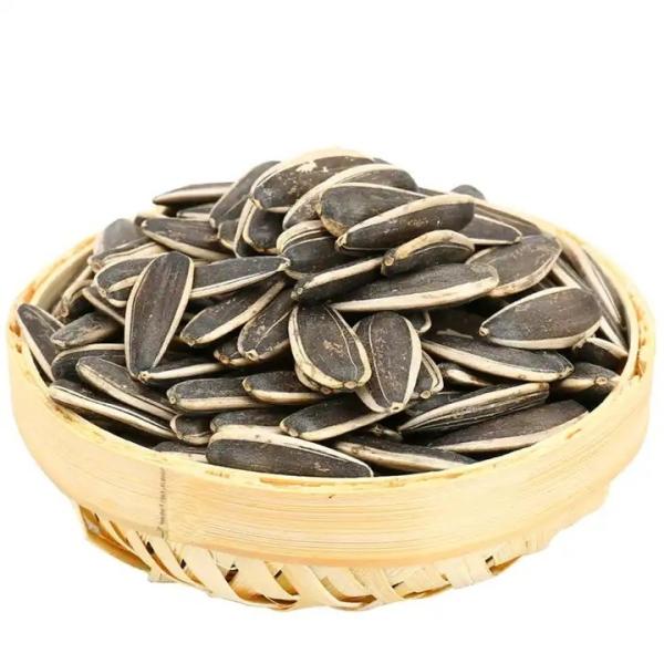 Quality wholesale Dried Sunflower Seeds Factory Direct raw Wholesale T6 Sunflower Seeds for sale