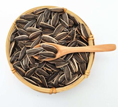 Cina Amazon vendita calda Personalizzato all'ingrosso Esportazione Sud-Est asiatico Delicious 361 semi di girasole OEM ODM 25kg in vendita