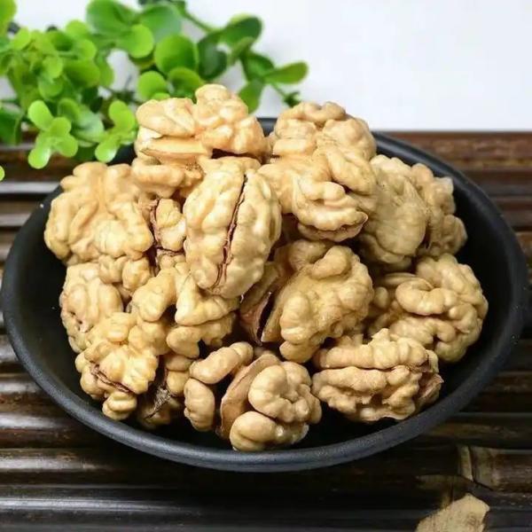 Quality Hot New Crop Amazon hot sale premium edible walnuts Without Shell Manufacturing wholesale in China for sale