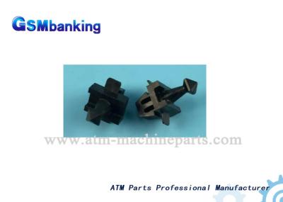 中国 49023555000A自動支払機の予備品のDiebold PINのスナップの掛け金の正方形 販売のため