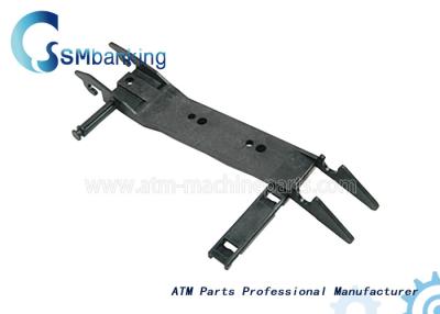 中国 NCR自動支払機の部品の原物5886/87ガイドの出口上部RH 4450676834 445-0676834 販売のため