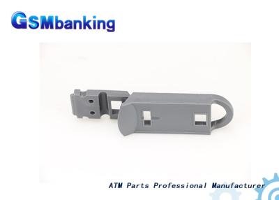 中国 S2カセットはNCR自動支払機の部品の灰色色445-0756222の掛け金を降ろす 販売のため