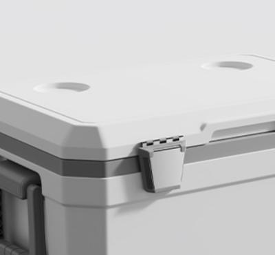 China 45L Camping Cooler Box with Reinforced Handle and Ice Packs for sale